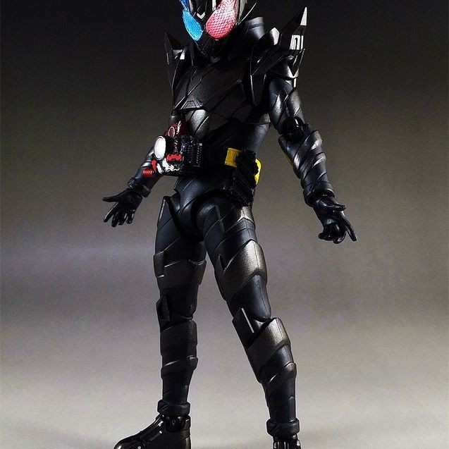 ฟิกเกอร์แอคชั่น SHF Kamen Rider Build Build Danger Rabbit Phantom ที่มี ...
