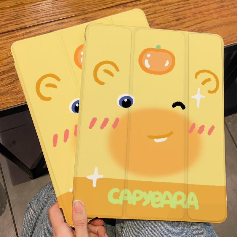 สําหรับกรณี iPad TPU กันกระแทกพร้อมช่องดินสอน่ารัก Blush Capybara Air 6 ...