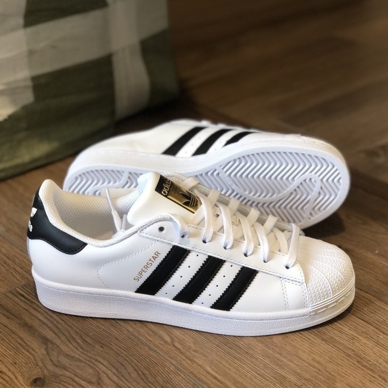ADIDAS SUPERSTAR GOLD LABEL HEAD SHELL CLASSIC สีขาวสีดำ Clover kasut ...