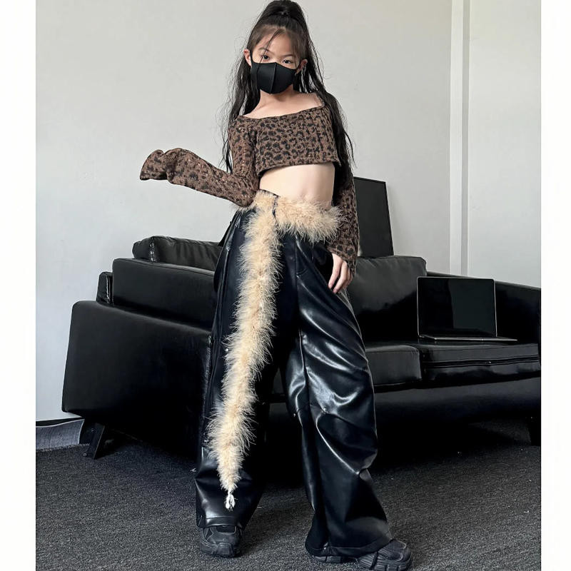 [KeDaYa] พร้อมส่ง กางเกงคาร์โก้หนังสีดำ เสื้อยืดแขนยาวลายเสือวินเทจ ...