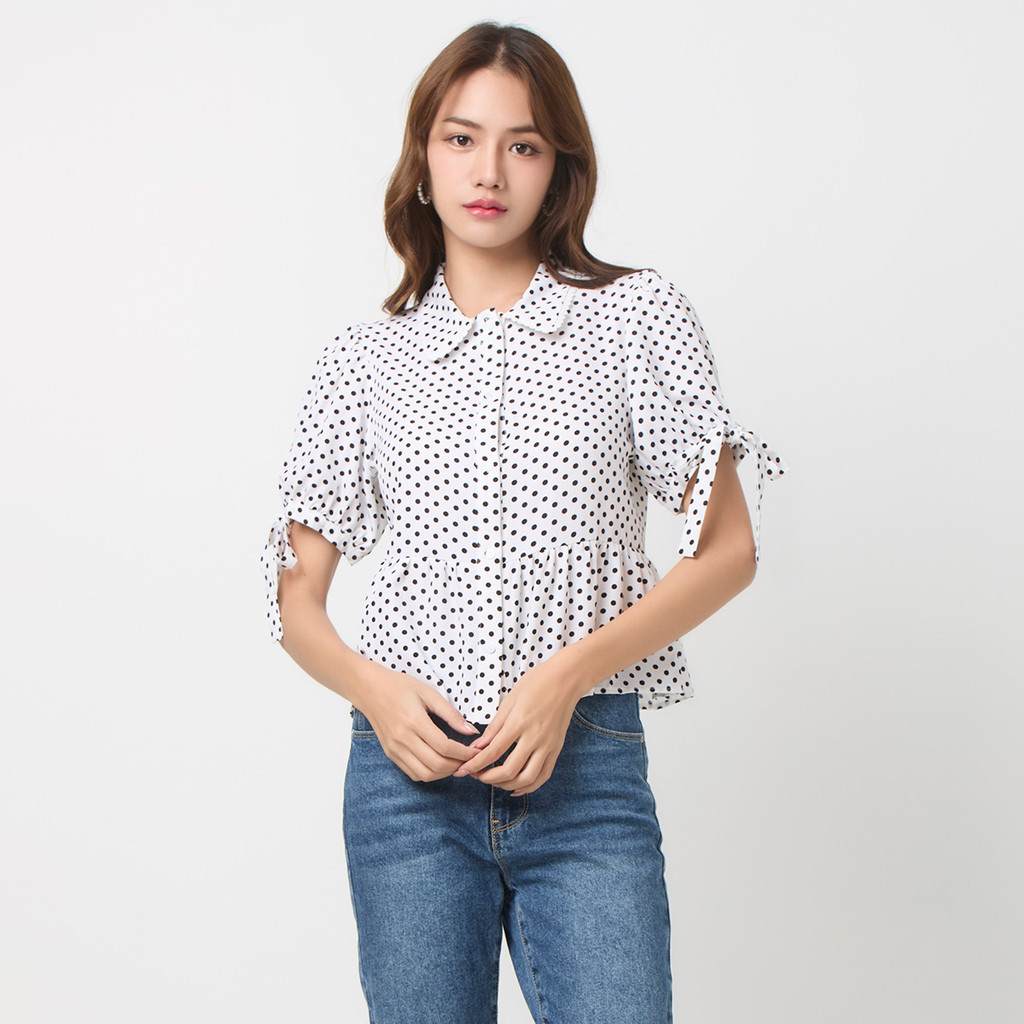 EP เสื้อเบลาส์ ลายจุด ผู้หญิง สีออฟไวท์ I Polka Dot Blouse I 00889 ...