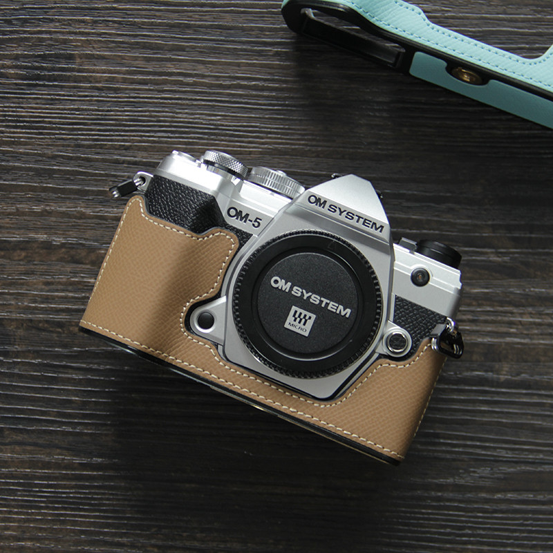 [ความรู้สึกการออกแบบ] เหมาะสําหรับ Olympus EM5 เคสกล้องรุ่นที่สาม OM5 ฐานหนังแท้ EP7 Twill เคส ...