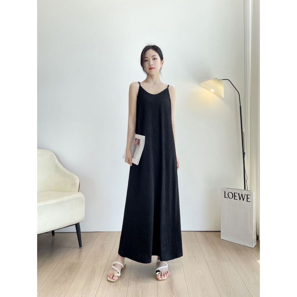 ใหม่สไตล์สีดําฤดูร้อนสลิงอารมณ์ยาว บาง-พอดี ชุดแขนกุด เกิน-ที่-เข่า ผอม ...