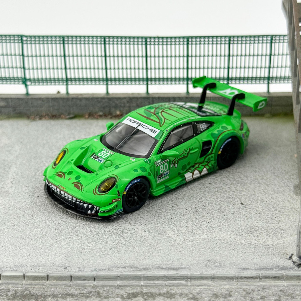 [gt-M] โมเดล mini gt 1: 64 Porsche 911 GT3 No. 80 ภาพวาดไดโนเสาร์แขวนการ์ดรถรุ่นคอลเลกชัน ...