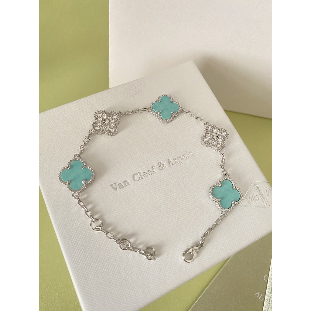 Van Cleef & Arpels สร้อยข้อมือกําไลข้อมือที่ละเอียดอ่อน Hollow Monogram ...