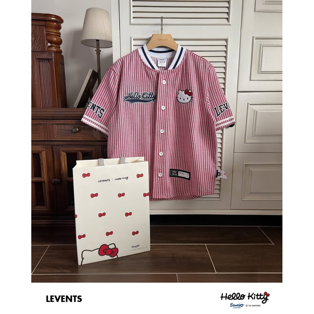LEVENTS x Hello Kitty l Striped Baseball Yersey (สีแดง) | Shopee Thailand