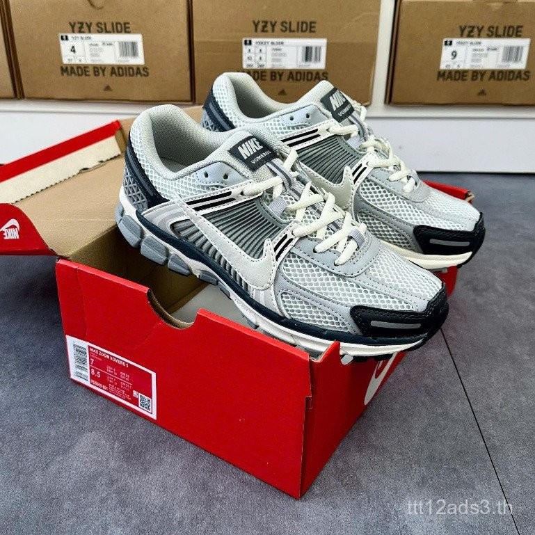รองเท้ากีฬา Nike Zoom Vomero 5 cobblestone FLAT Pewter (ผู้หญิง) kkwe ...