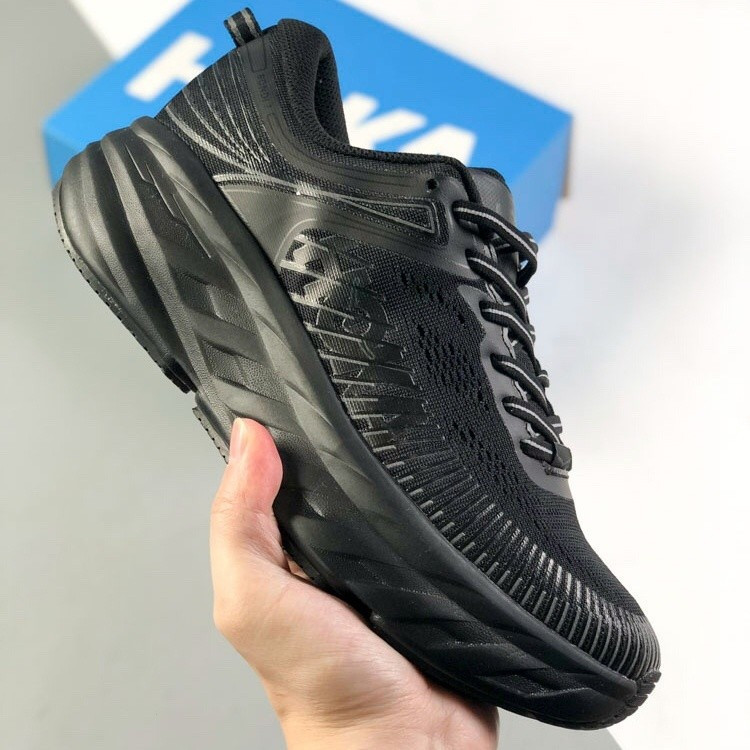 Hoka M BONDI 7 รองเท้าวิ่งน้ำหนักเบาทรงความถูกใจทั้งผู้ชายและผู้หญิง ...
