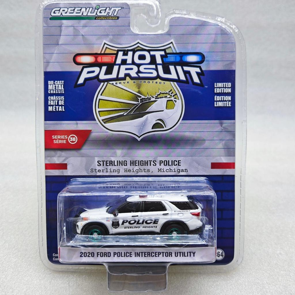 แสงสีเขียว 1: 64 การติดตามร้อน 38-2020 Ford Big Detective Car-String ...