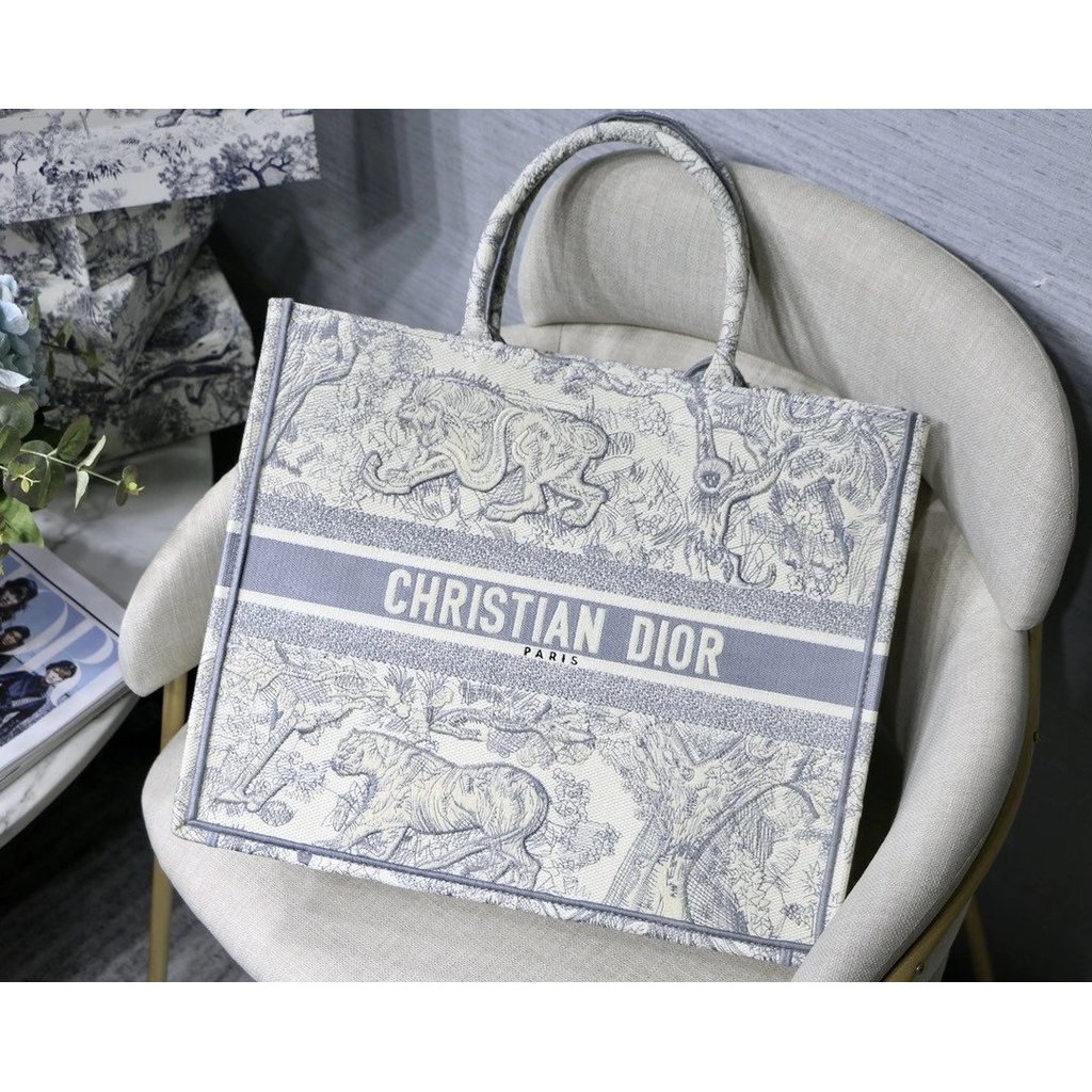 Dior Brand New Grey Tiger ️ Large Book Tote Old Flower Series M1286 คน ...
