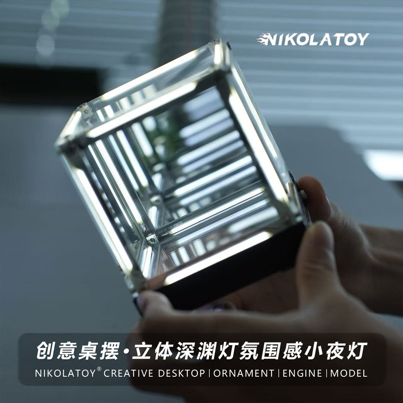 โต๊ะเล่นเกม NicolaToi พร้อมแสงสว่างรอบตัว และกล่องไฟ Melo Glass สำหรับ ...