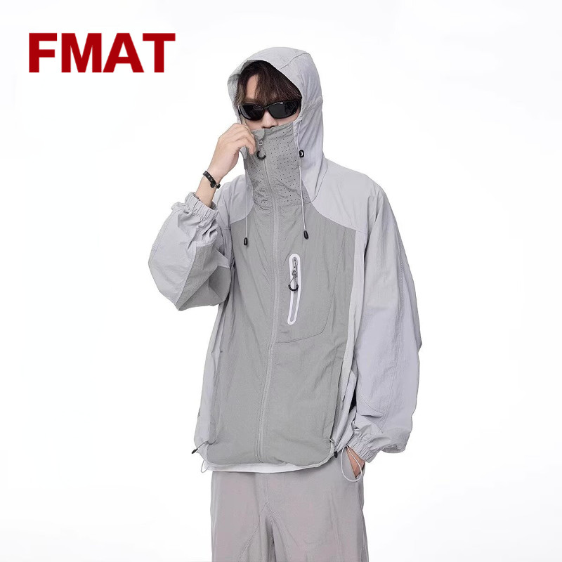 FMAT ชุดแต่งตัวสำหรับผู้ชาย มาพร้อมเสื้อกันแดดน์และออกแบบเชือกรองเท้า ...
