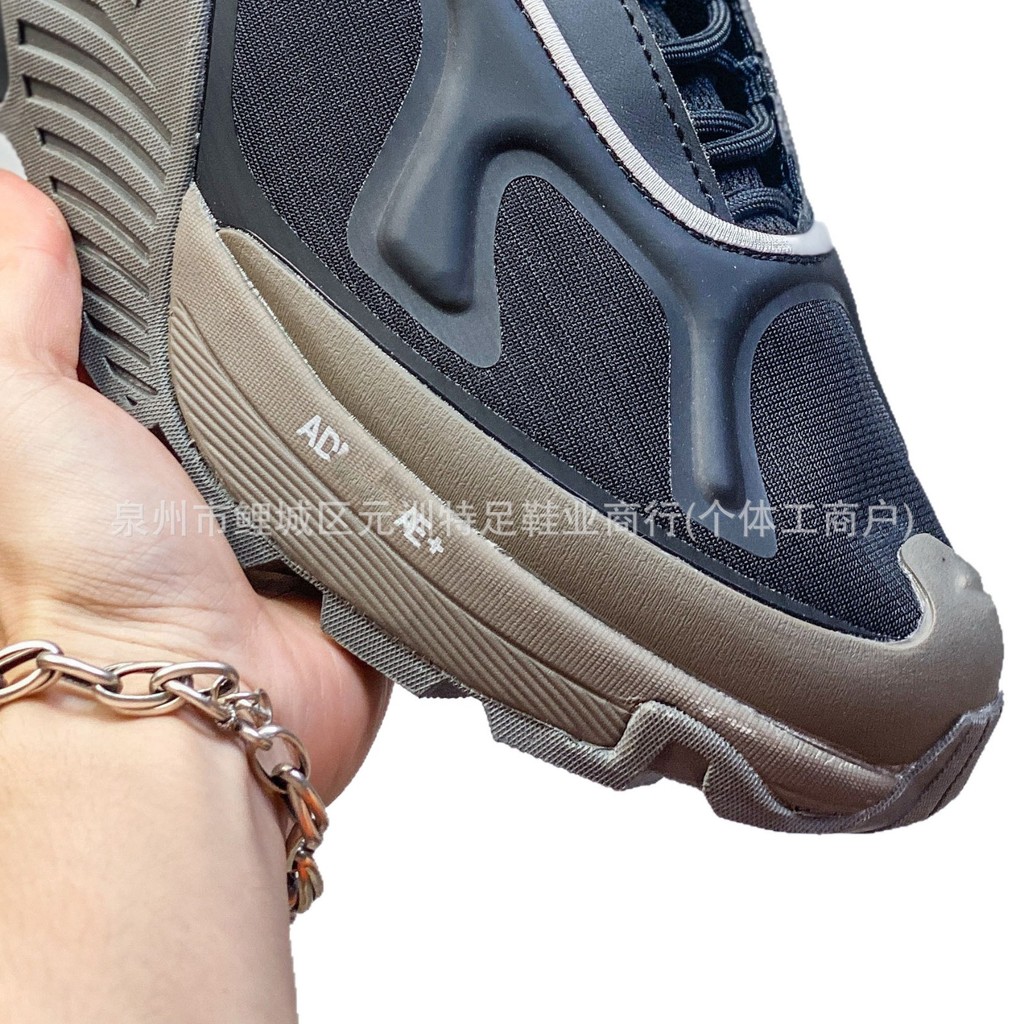 รองเท้า Rock Wonder Runner สำหรับทั้งผู้ชายและผู้หญิง ดีไซน์พิเศษเพื่อ ...