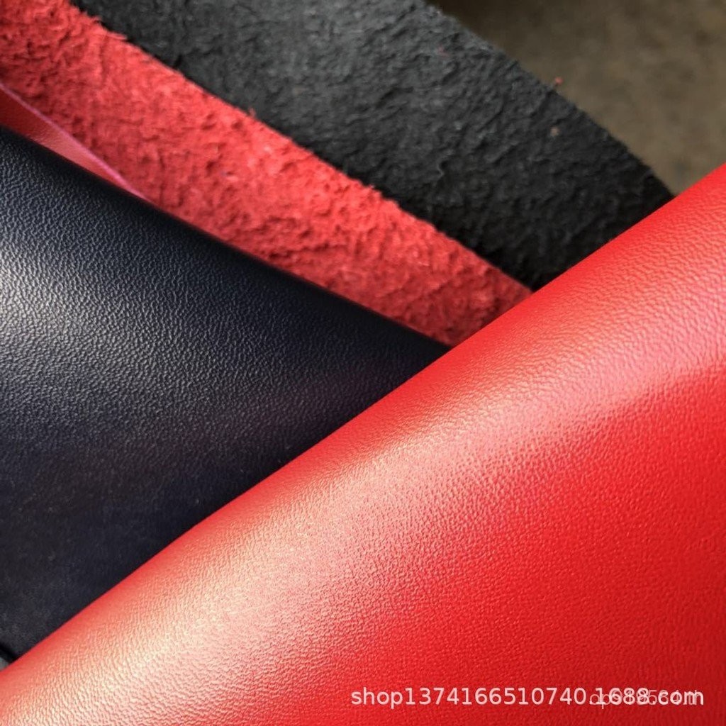 รองเท้าผู้ชาย Flocking Trademark หนังสีแดง 2.0 PU ความหนากระเป๋าเดินทาง ...