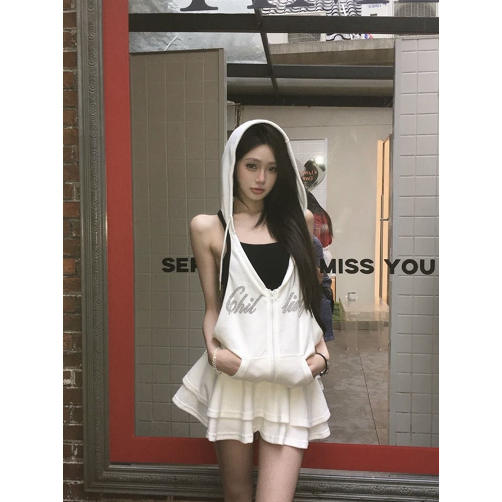 ชุดกีฬาร้อนเย็น สไตล์มินิกระต่ายสีขาวยามราตรี พร้อมซิปและกระเป๋าหลัง ...