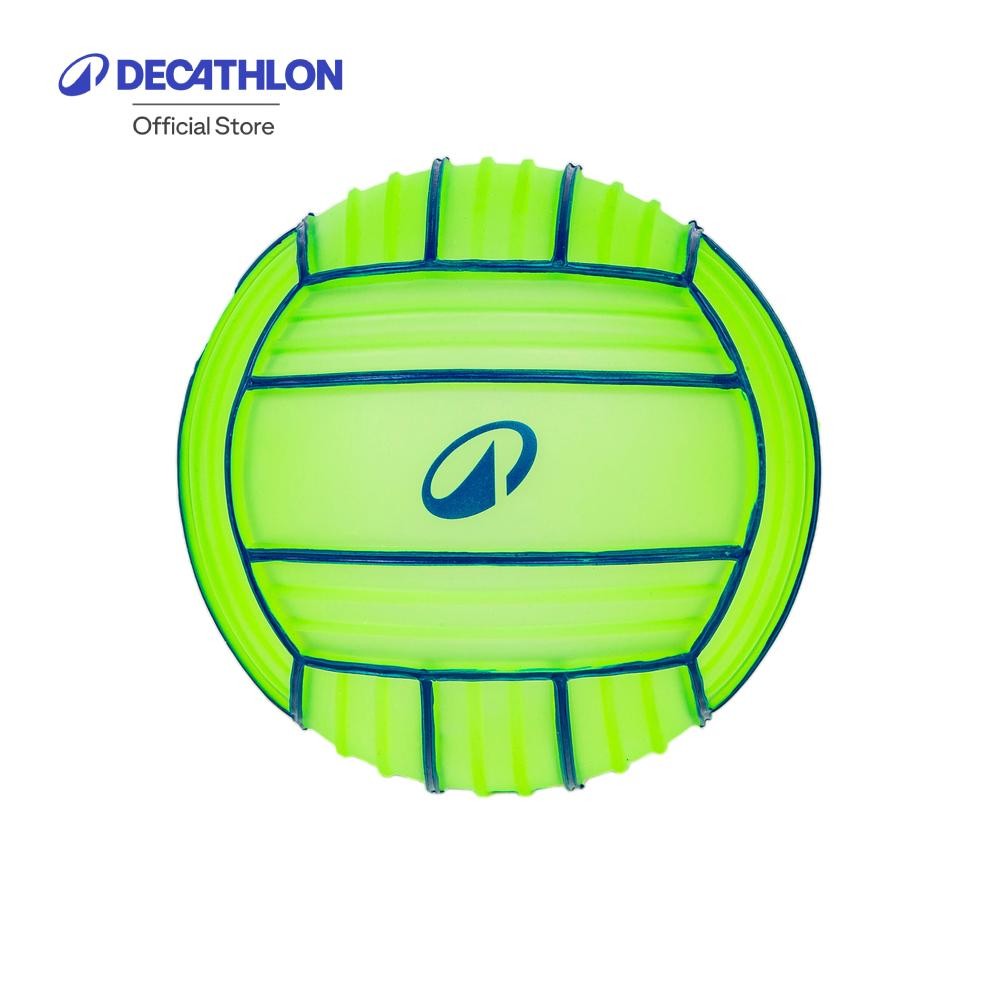 Decathlon Small grippy pool ball - green บอลสระน้ำขนาดเล็กจับกระชับมือ ...