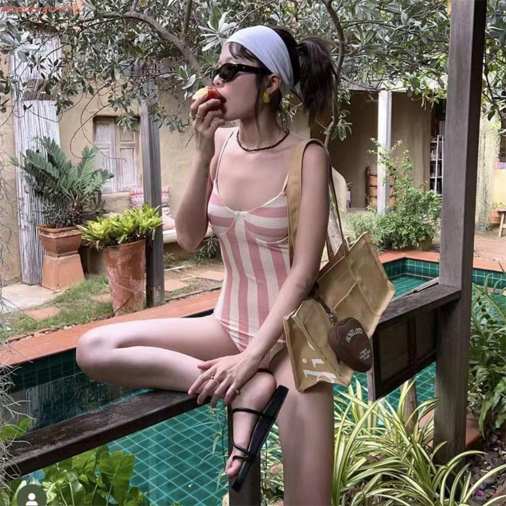 DAPPERGENT ชุดว่ายน้ำสำหรับผู้หญิง สไตล์ Belly Cover Up และลายเส้นเรโทร ดีไซน์ Backless สำหรับ ...