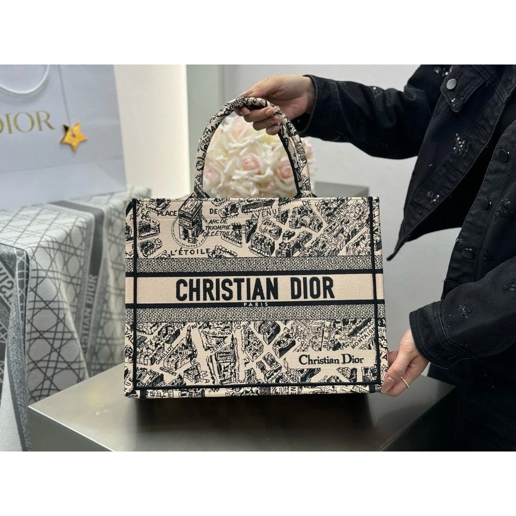 DIOR [เวอร์ชั่นสูง] Brown Paris Map ️ Medium Tote Bag | Shopee Thailand