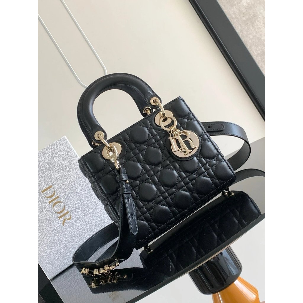 DIOR Lady Four Grid Diana กระเป๋าขวางหนังลูกแกะ ขนาด 20 ซม. สายคล้อง ...
