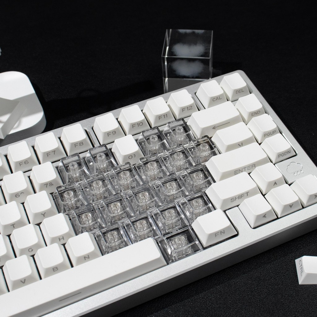 21 ชิ้นโปร่งใสรูปหัวใจ Keycaps Foggy สีดําสีแดง RGB Love Crystal Clear ...