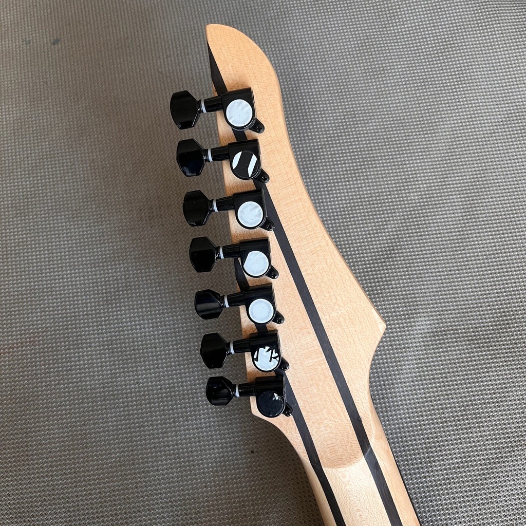 Custom 7 String Fanned Fret กีตาร ์ ไฟฟ ้ าไล ่ ระดับสีผ ้ านวม Maple ...