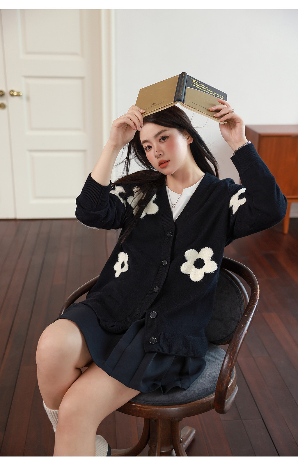 NZN เสื้อกันหนาวคาร์ดิแกน คอวี ผ้าถัก การออกแบบดอกไม้สามมิติ แฟชั่นฤดู ...