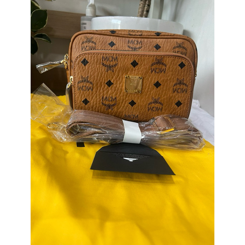 Mcm aren crossbody9นิ้วของแท้100%มือ1shopkorea | Shopee Thailand