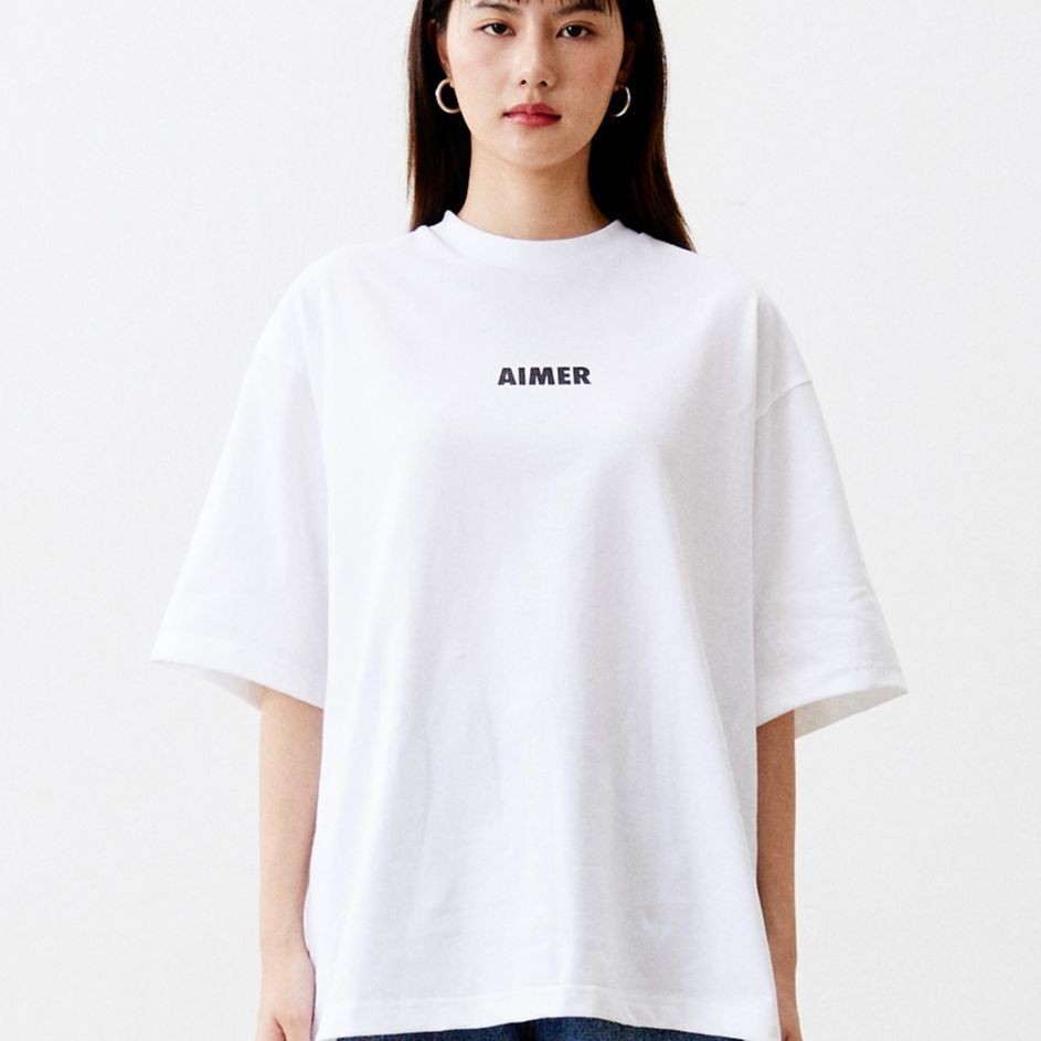 AIMER - AIMER Mini Logo T-shirt เสื้อยืด โอเวอร์ไซส์ สกรีนลาย bv | Shopee Thailand