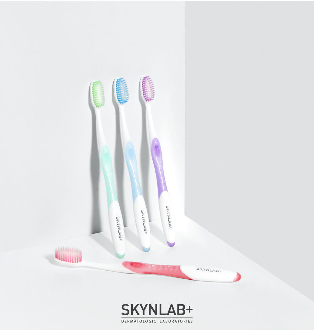 Skynlab Premium Slim Soft Toothbrush Blister Pack 4pcs [Mixed Color] ส ...