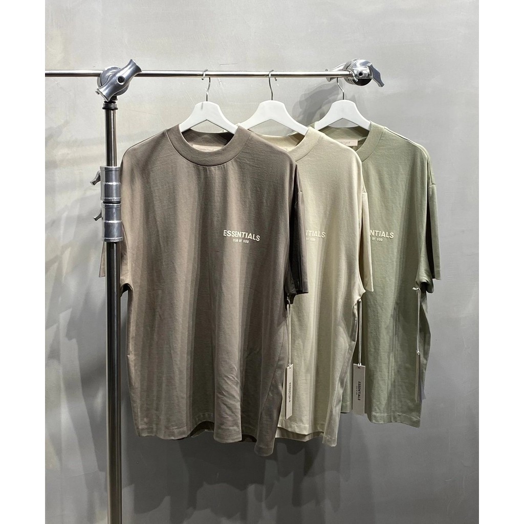 เสื้อยืดแขนสั้น พิมพ์ลายโลโก้ FEAR OF GOD ESSENTIALS Season 8 สําหรับ ...