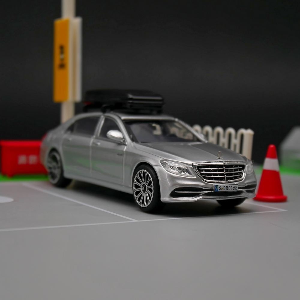 Master 1: 64 Mercedes-Benz Maybach S560 Mercedes-Benz Maybach Alloy Toy ...
