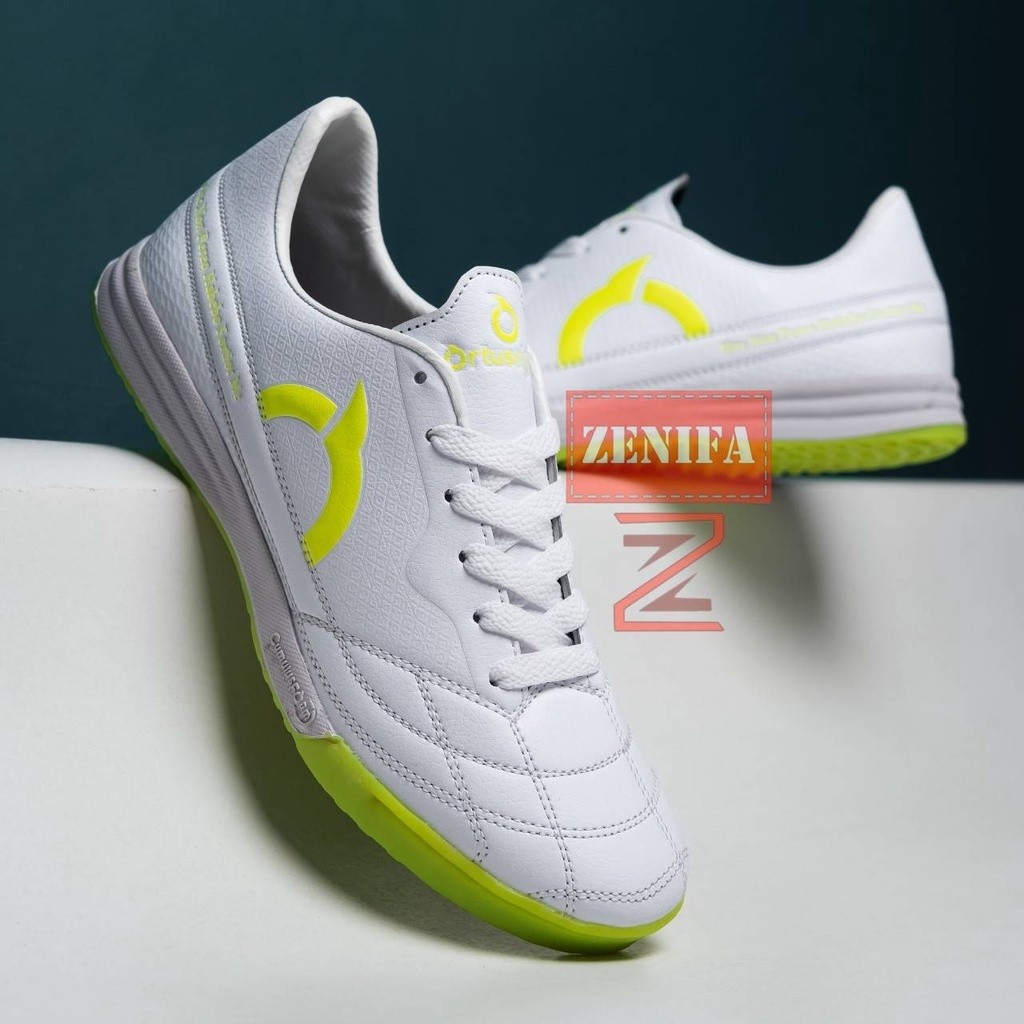 ในสต็อก รองเท้า ORTUS CATALYST MESTER FUTSAL ใหม่ล่าสุด 2025 ...