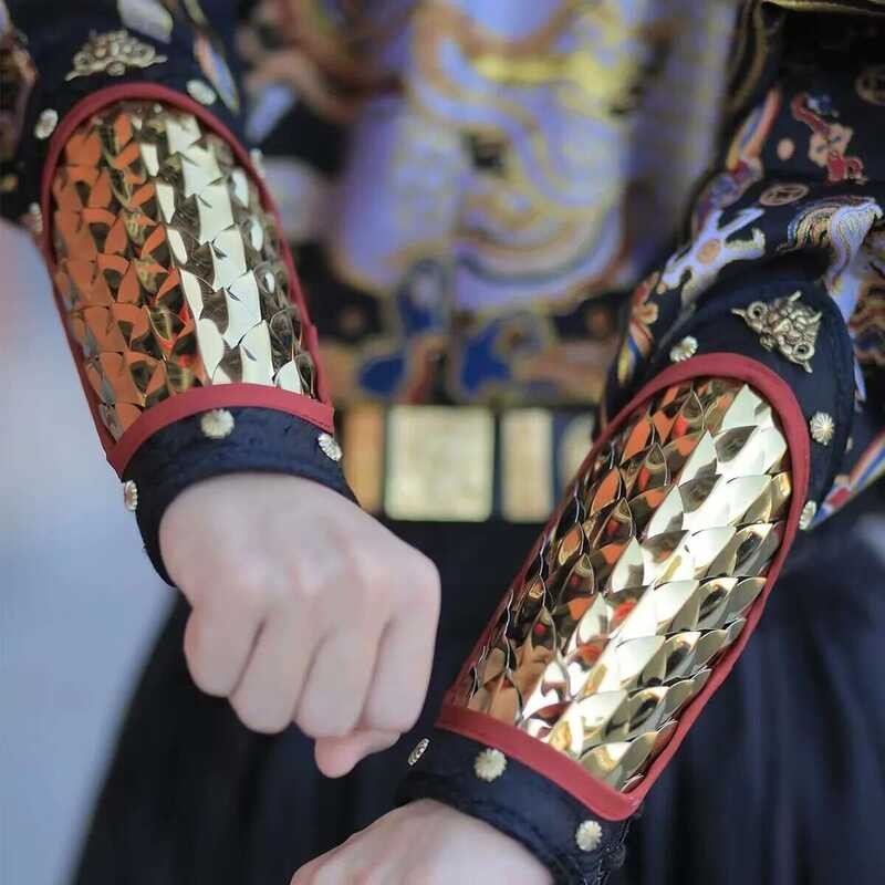 โบราณ สายรัดข้อมือหนังผู้ชายผู้หญิงจีน Ming Dynasty Archer Armguards ...