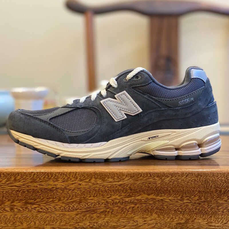 NEW tached Receipt BALANCE NB 2002R MEN'S AND WOMEN'S SPORTS SHOES ...