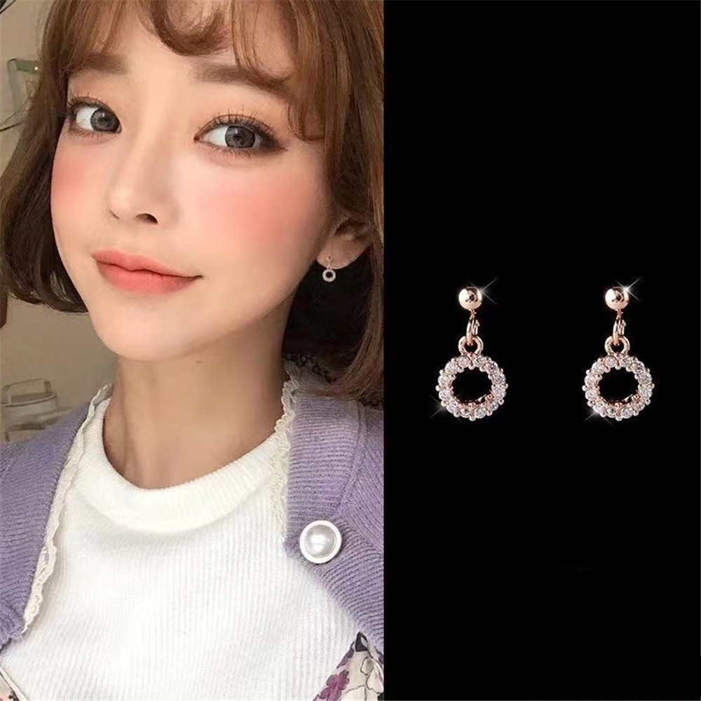 A Hello Girl S925 ต่างหูเพทาย ทรงเรขาคณิต กลวง สวยหรู สไตล์เกาหลี สําหรับผู้หญิง Shopee Thailand