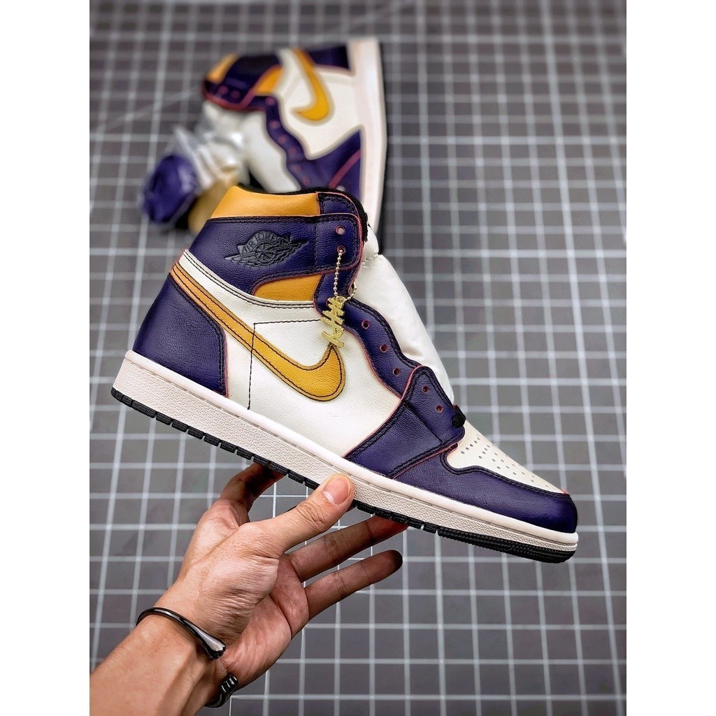 ฟิกเกอร์ Air Jordan 1 Retro "cart สีม่วง" Lakers โถรอยขีดข่วนสูง1 ...