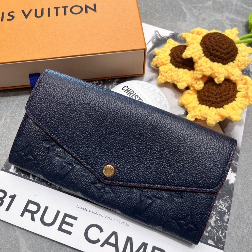 (ตัวแทนจัดซื้อใหม่) LV Louis Vuitton classic SARAH series Monogram ...