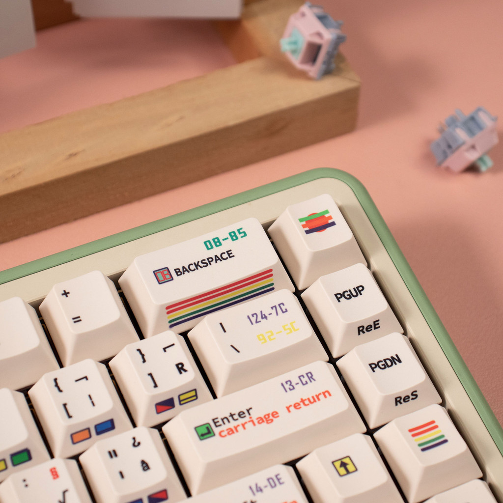 Rainbow R2 พิมพ์ด้านข้าง Retro Keycap Cherry Profile 147 คีย์ Thicken ...