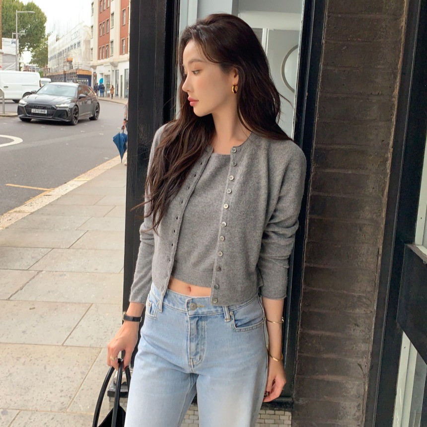 79702 เสื้อ / เสื้อไหมพรมแขนกุดย้อนยุคสไตล์ใหม่สองชิ้น | Shopee Thailand