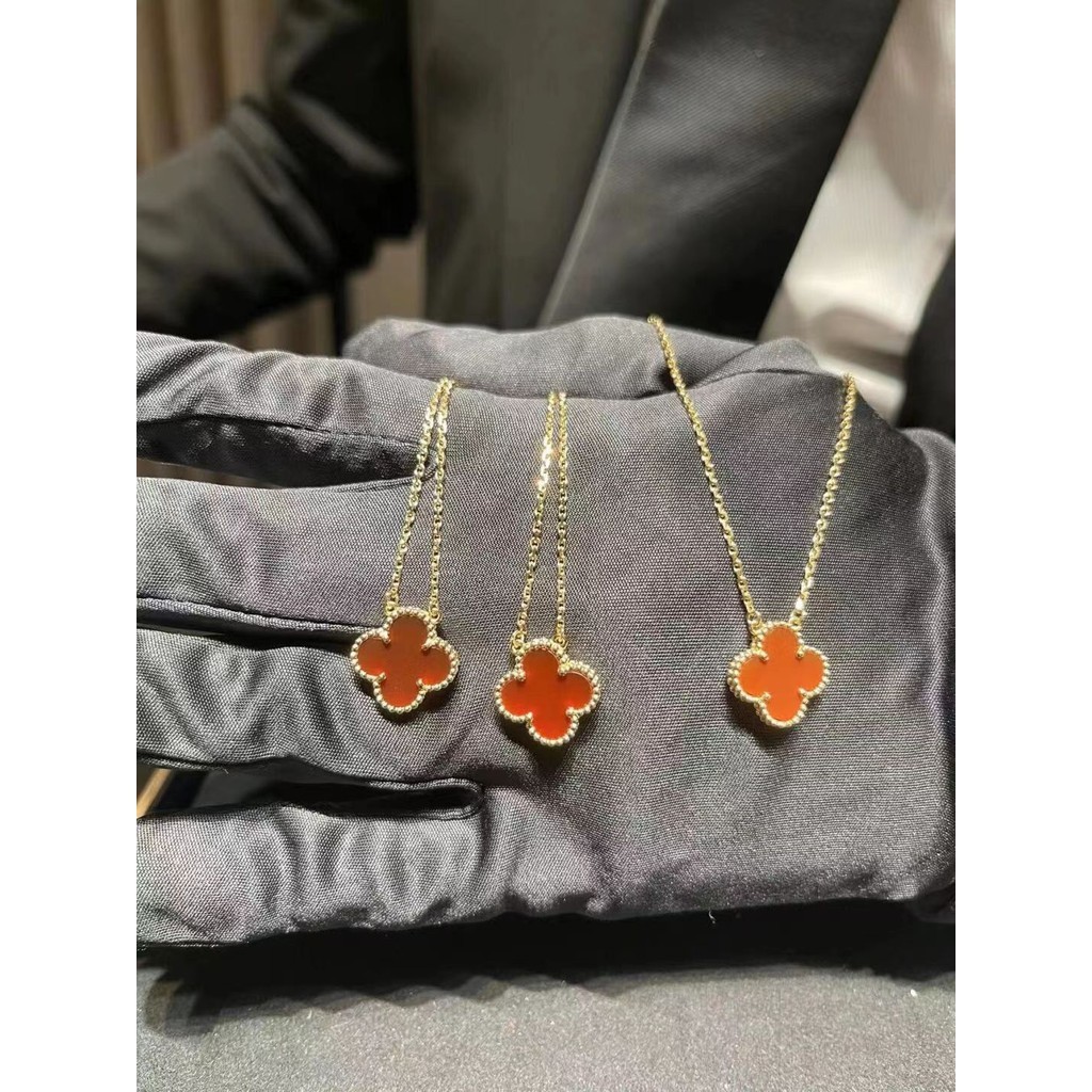 ♞,♘[สต๊อกพร้อม+กล่องบรรจุภัณฑ์ครบชุด] Vca Van Cleef & Arpels Four-Leaf ...