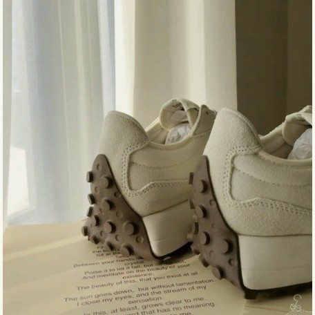 Xfyc l321P New Balance 327 NB ซีรีส์รองเท้าวิ่งกีฬาสันทนาการสีขาวเกลือ ...