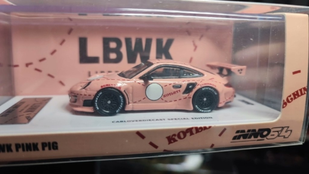 Inno 1:64 Porsche 997 LBWK Pink Pig โมเดลรถอัลลอย | Shopee Thailand