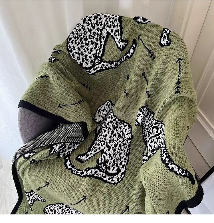 Ins Retro Green Cheetah ผ้าห่มเครื่องปรับอากาศ ผ้าห่มโซฟา ผ้าห่มขนาด ...
