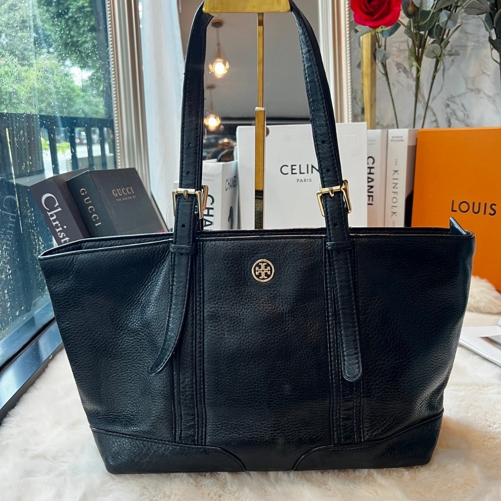 ♞กระเป๋าถือทรงช้อปปิ้ง Tory ioe | Shopee Thailand