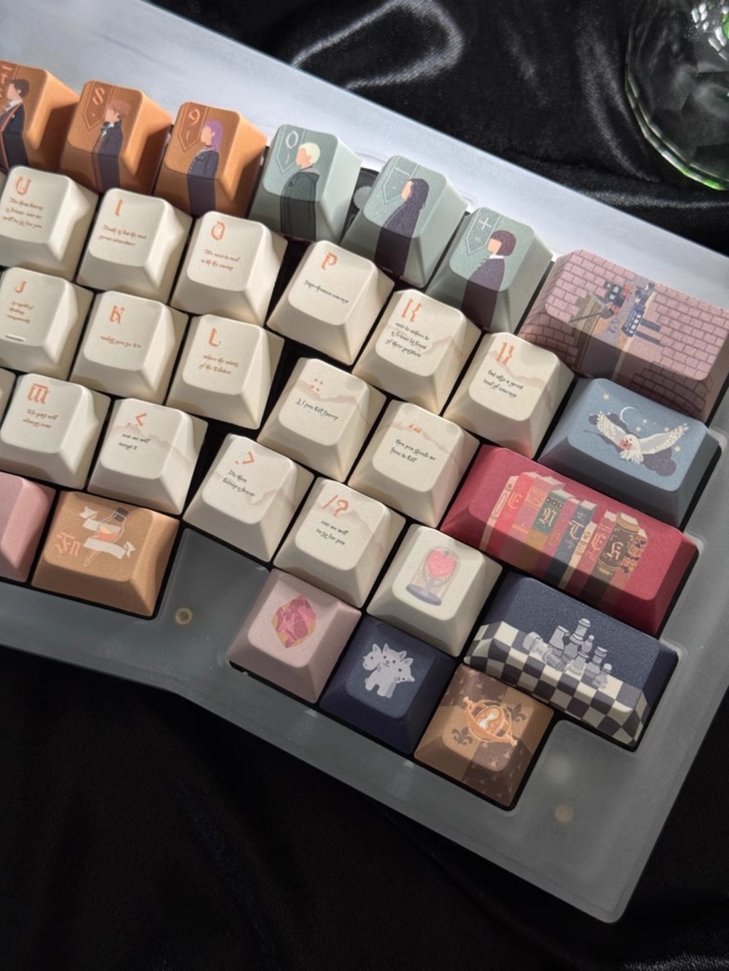 ปุ่มกดตัวอักษรของ Hedwig โปรไฟล์เชอร์รี่/MOA 140 คีย์ PBT ห้าด้านสี ...