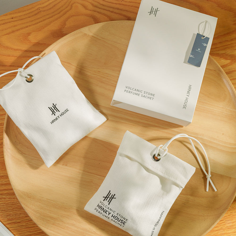 Hanky House Volcanic Perfume Sachet 200g แฮงกี้ เฮ้าส์ ถุงหอมปรับอากาศ. ...