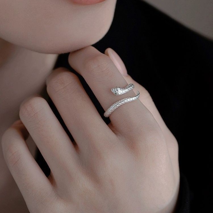 ใหม่สีเขียว Eyed SNAKE S925 เงินงูแหวนผู้หญิง Little Red Book แฟชั่นเกาหลีอเนกประสงค์ INS สไตล์ ...