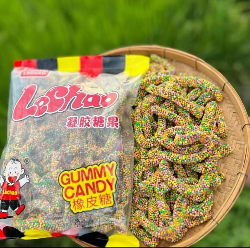 เยลลี่แท่งคลุกเกร็ด Lechao 1 กิโล เยลลี่เคลือบเกร็ดสีสันสดใส เคี้ยวหนึบ ...