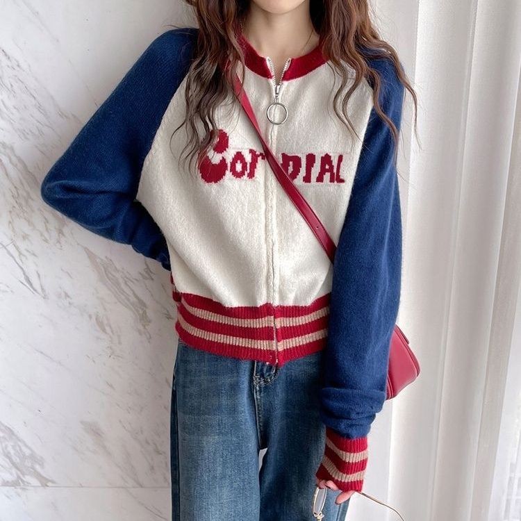 Retro Color-Blocking เสื้อกันหนาวเสื้อถักผู้หญิงหลวมซิปตัวอักษรสั้น ...