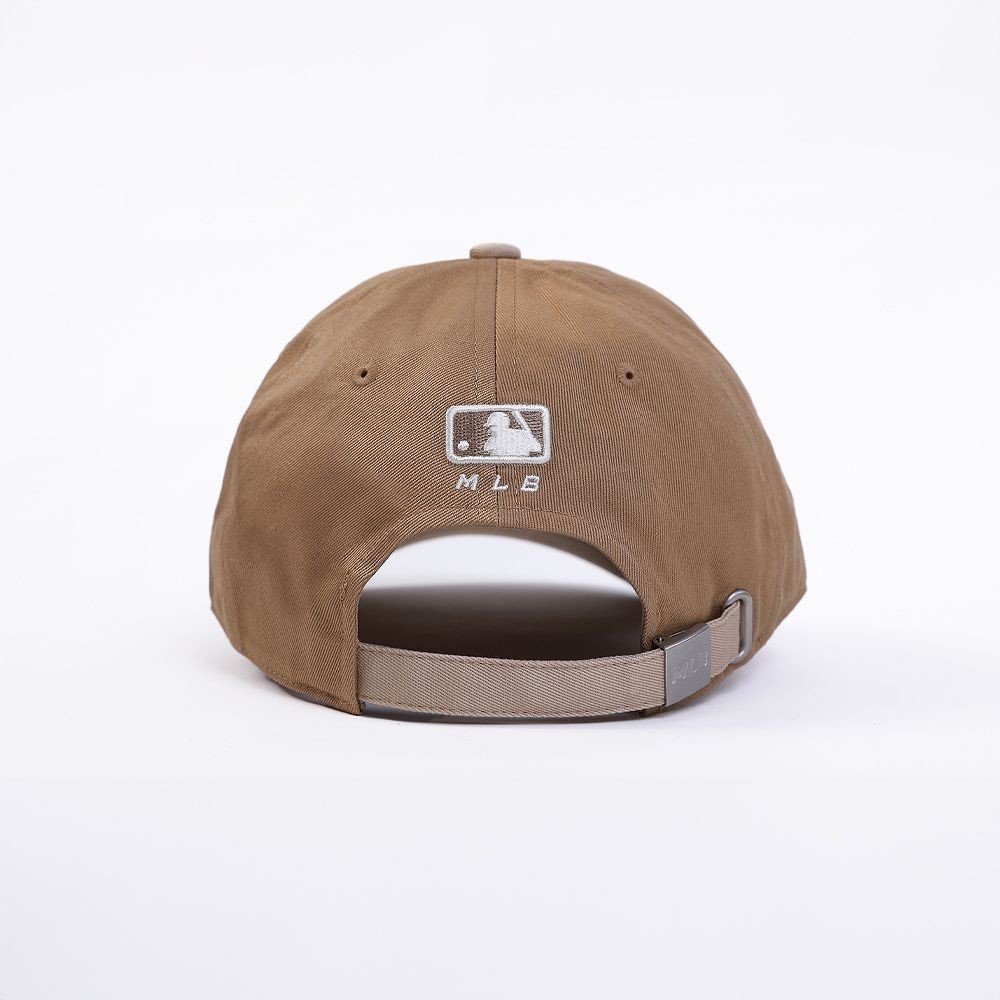 MLB หมวกแก็ป ยูนิเซ็กส์ Varsity รุ่น 3ACP3404N 50BGD สีดาร์กเบจ mfd ...